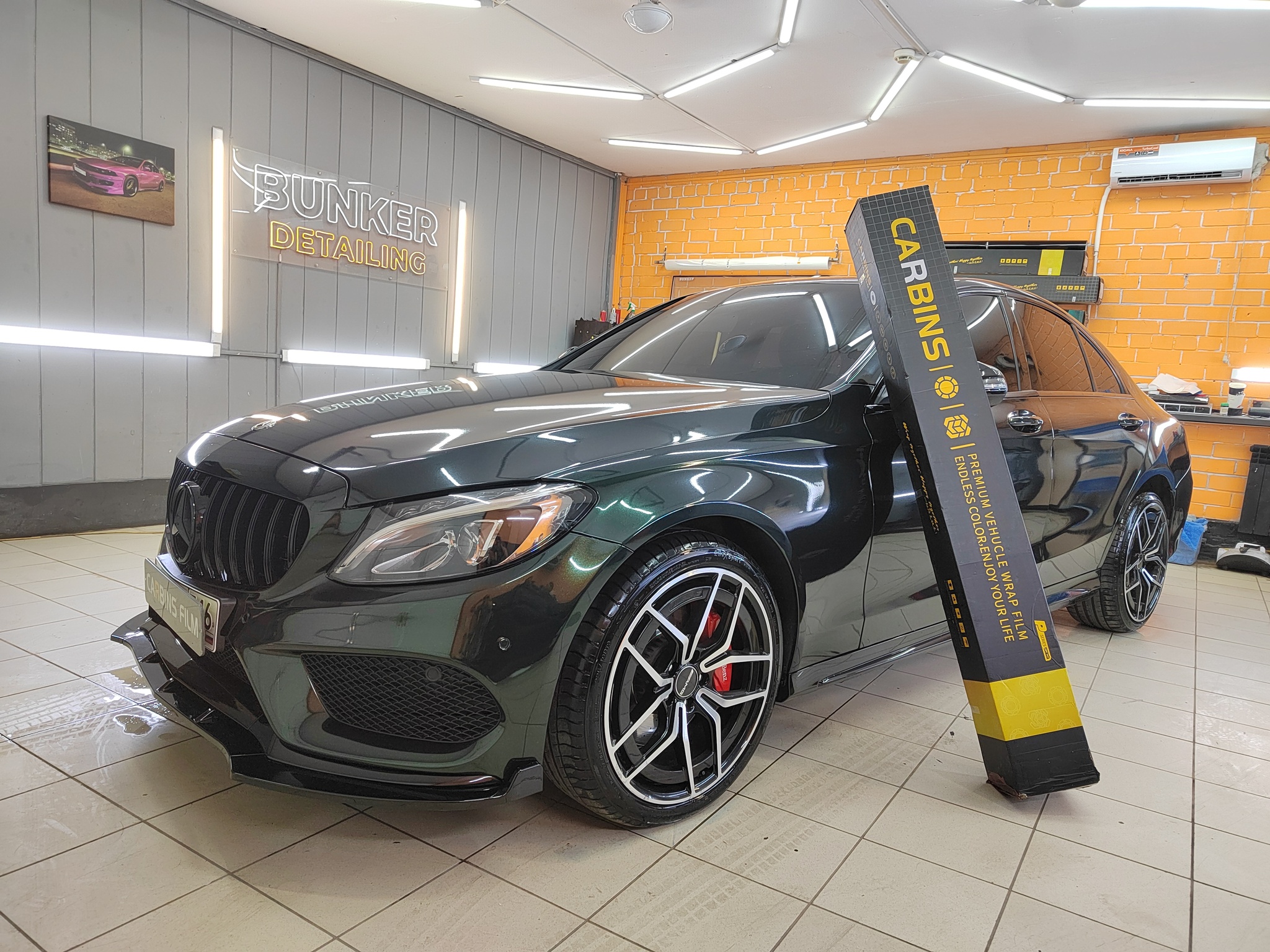 Mercedes в виниловую пленку Carbins Benz Emerald G61-16Bz совместно с ...