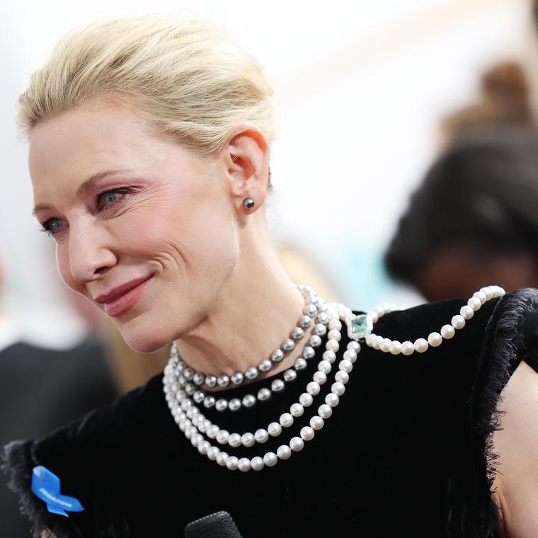 Создание экологичных украшений Кейт Бланшетт для церемонии BAFTA