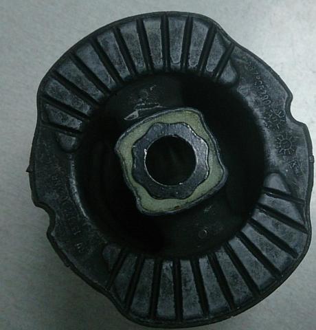 Сайлентблок задней балки (оси) для Chevrolet Cruze GM