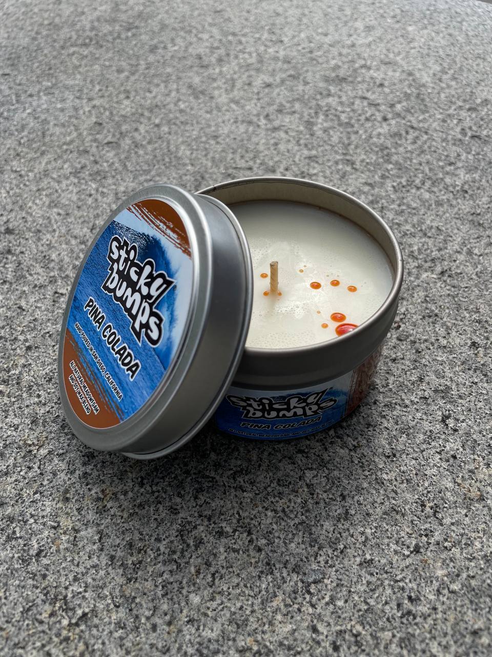 Свеча ароматическая Sticky Bumps Candle - Pina Colada | Купить в GoSurf