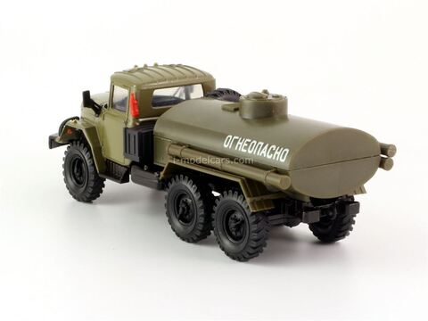 MODEL CARS ZIL-131 tanker Russian Collection Elecon 1:43