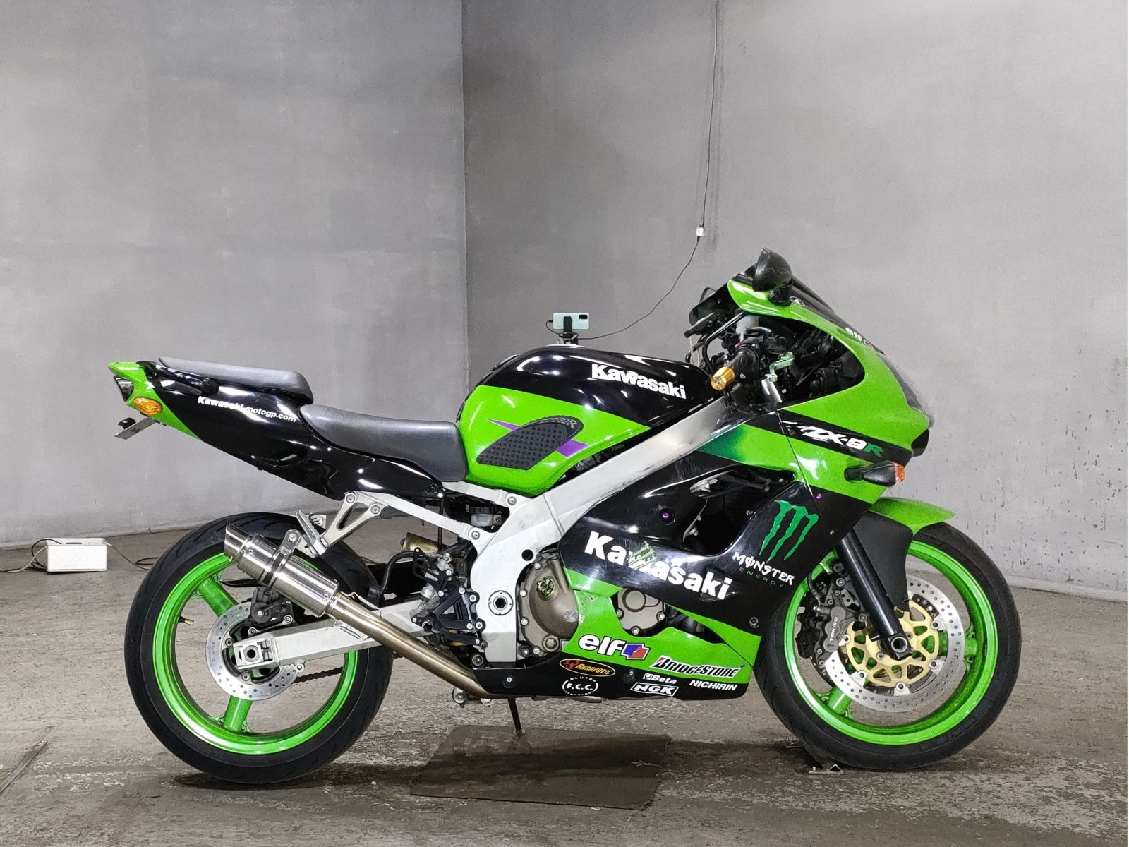 Kawasaki Ninja ZX-9R JKAZX900EEA028323 - купить по выгодной цене | Moto-Depo