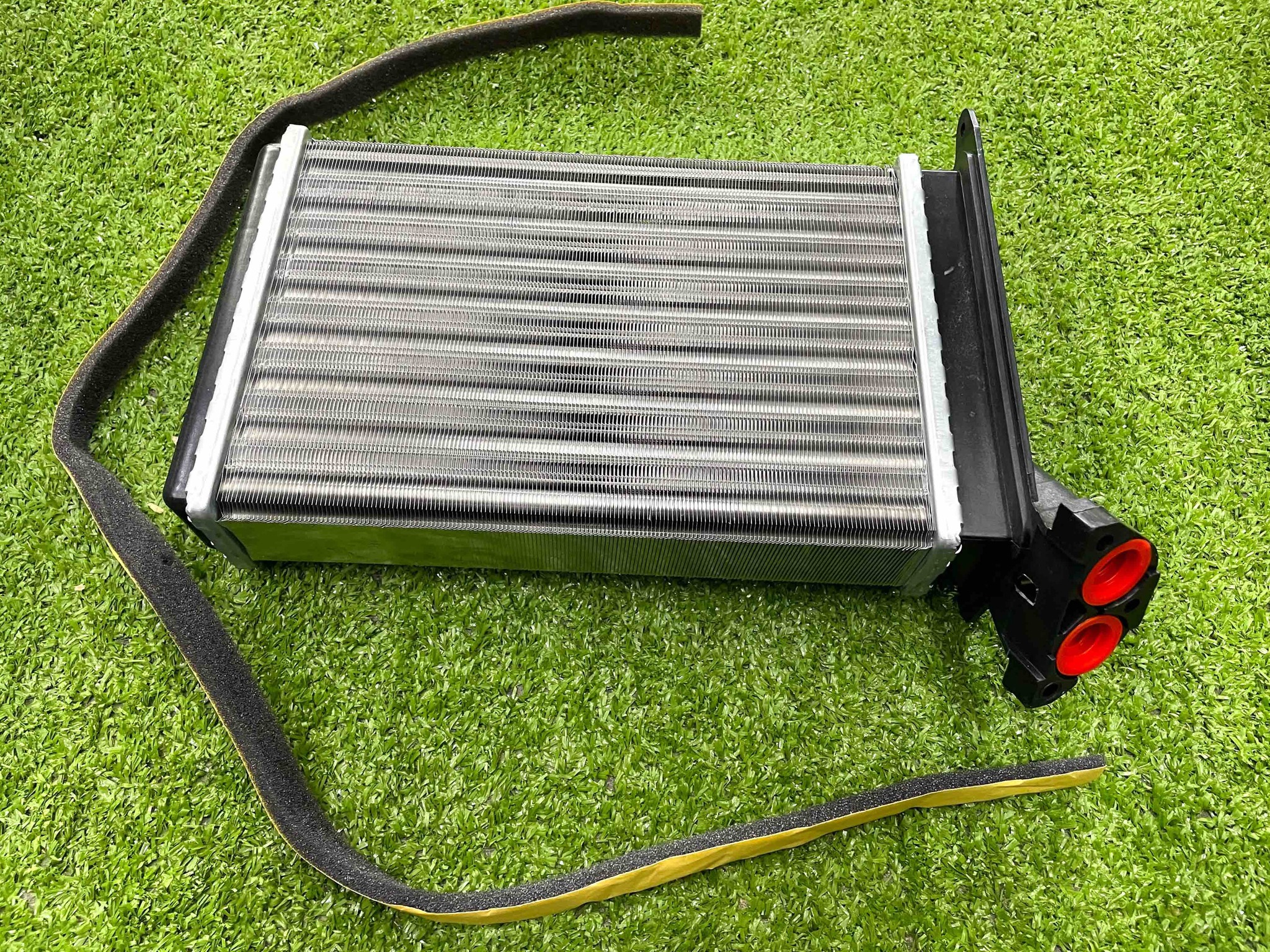 BMW E30 Радиатор кондиционерной печки HELLA/ MAHLE / KNECHT - купить по ...