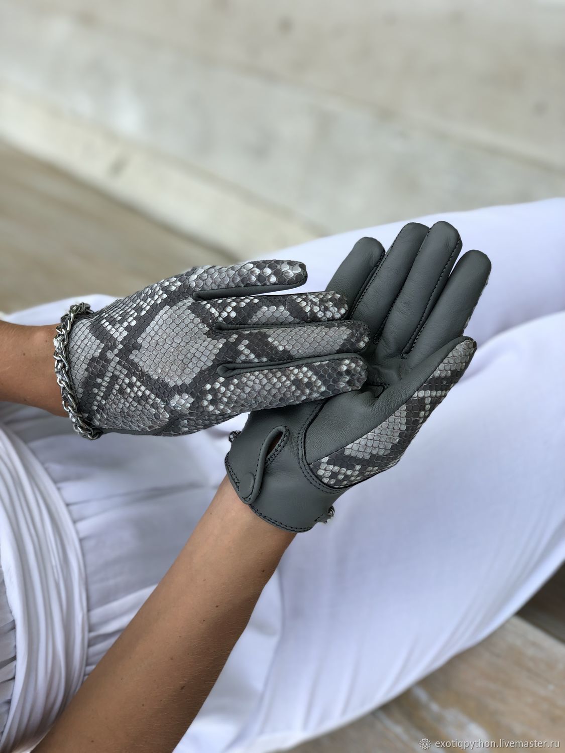 Перчатки из кожи питона AC-90 - EXOTIQ PYTHON