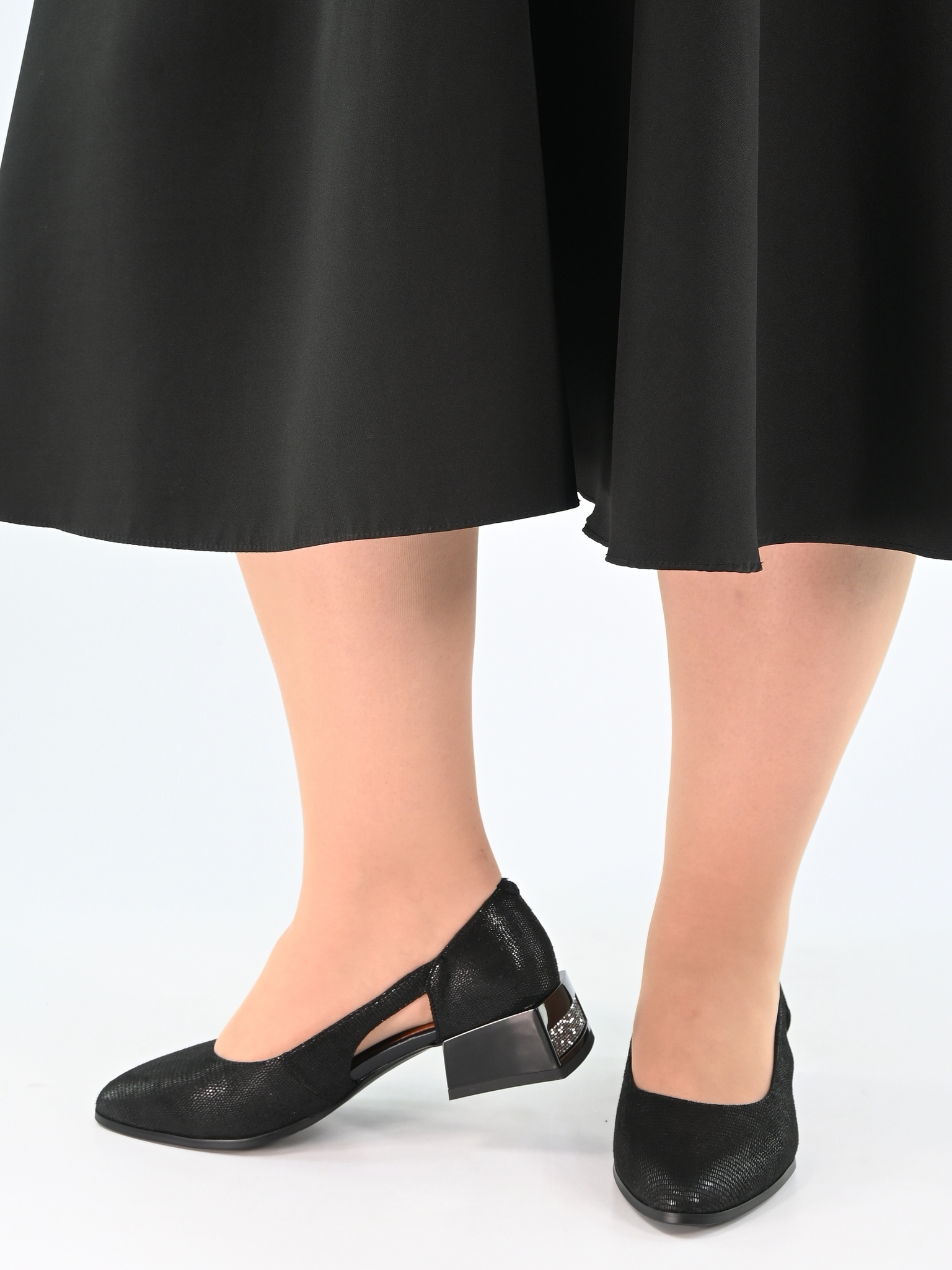 Летние туфли Ascalini с блестящим каблуком