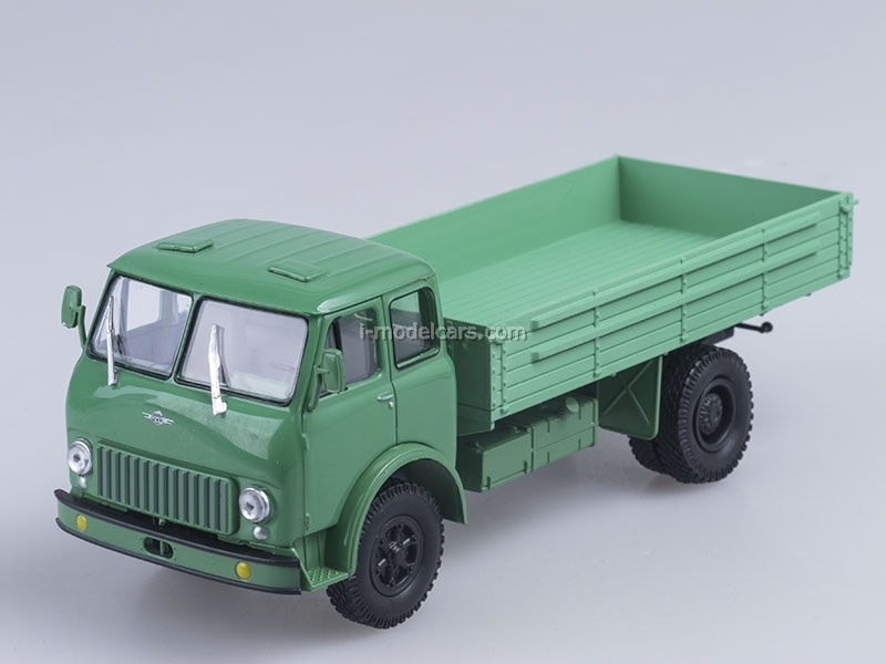 MODEL CARS 1:43 MAZ-500 board light green Nash Avtoprom