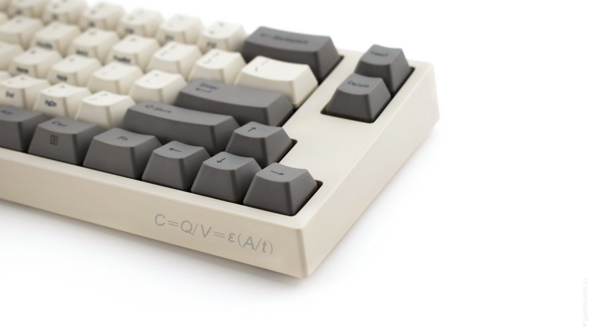 Leopold FC660C White, Topre Silent — Купить в GeekBoards