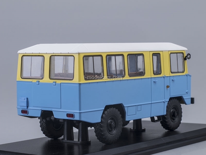 MODEL CARS GAZ-66 AMS-66 Army Bus yellow-blue 1:43 Start Scale Models (SSM)