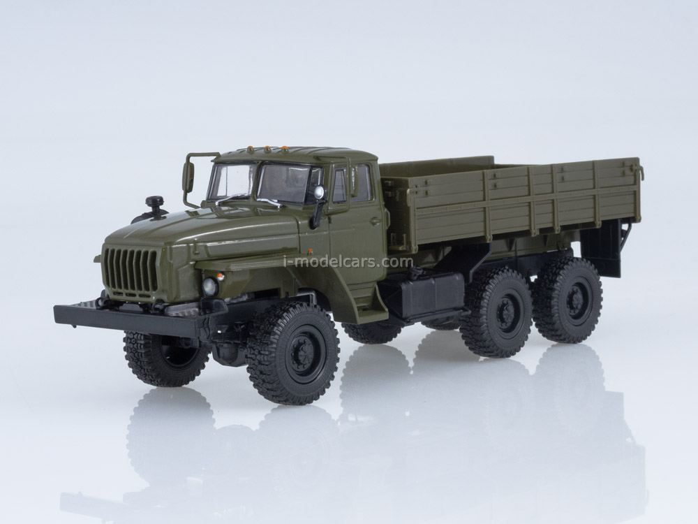 Ural-43202 flatbed truck khaki 1:43 Our Trucks #23 Ural-43202 flatbed truck khaki 1:43 Our Trucks #23