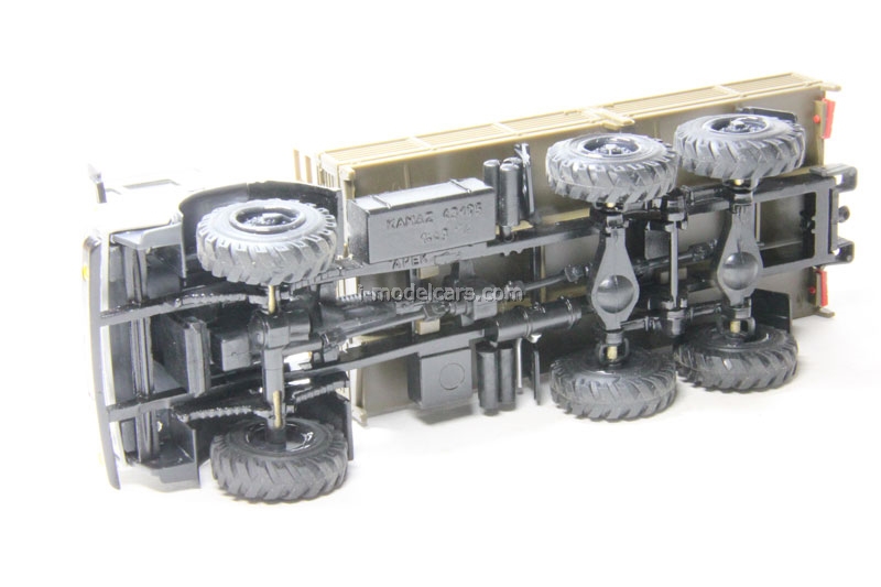 MODEL CARS KAMAZ-43105 (early) Elecon 1:43