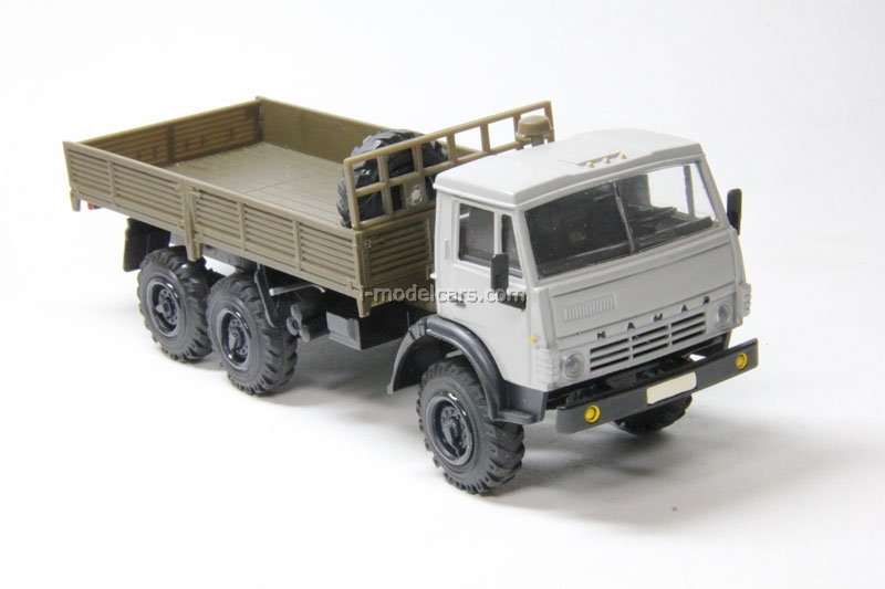 MODEL CARS KAMAZ-43105 (early) Elecon 1:43