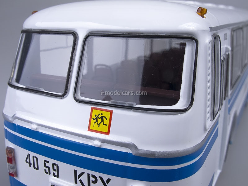 MODEL CARS LAZ-695N Soviet summer camp Artek Soviet Bus 1:43