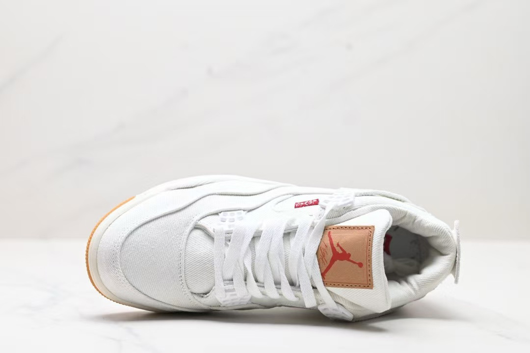 Levi s x Jordan 4 Retro White Denim 30