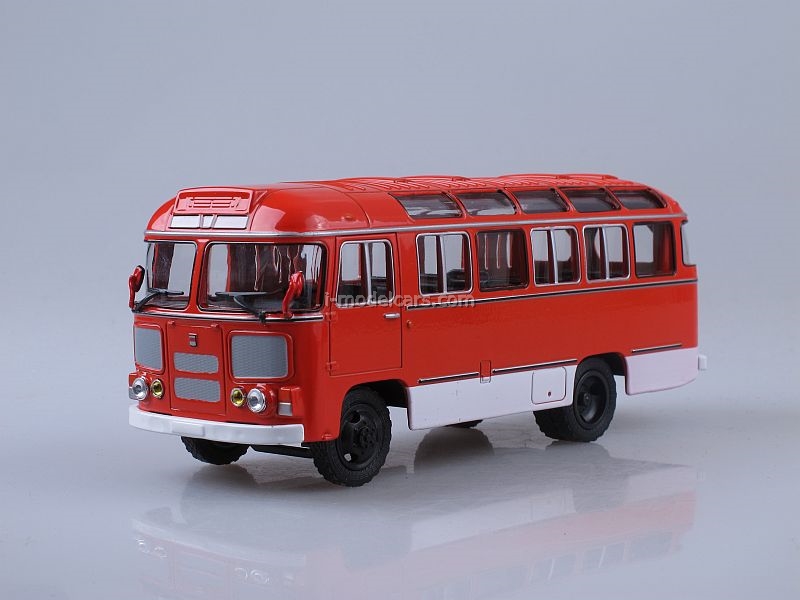 MODEL CARS PAZ-672M red Soviet Bus 1:43