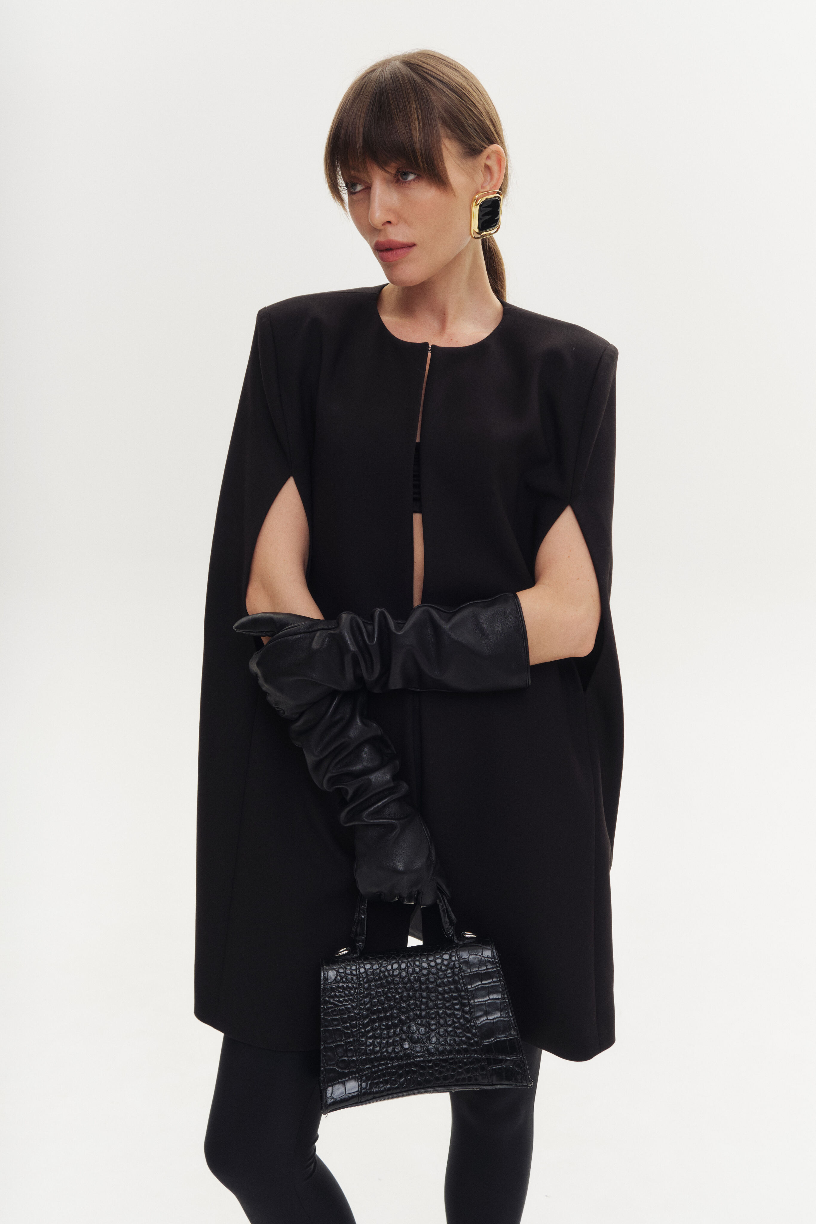 Кейп JAKLIN | Черный – купить за 12 720 ₽ | Birdy