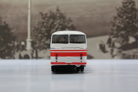 MODEL CARS LAZ 699R white-red Classicbus 1:43
