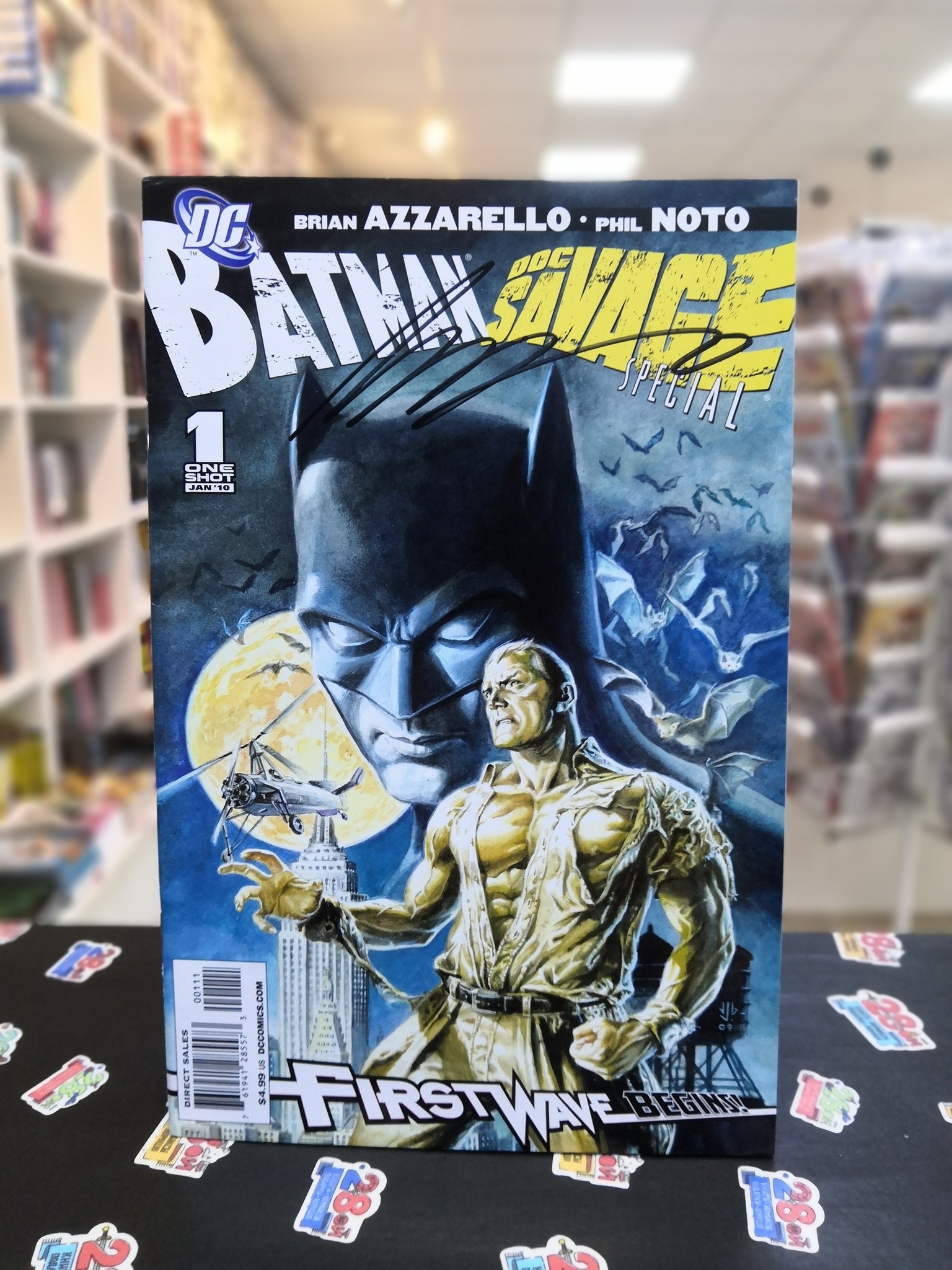 Batman Doc Savage Special #1 (Cover A) (с автографом Brian Azzarello ...