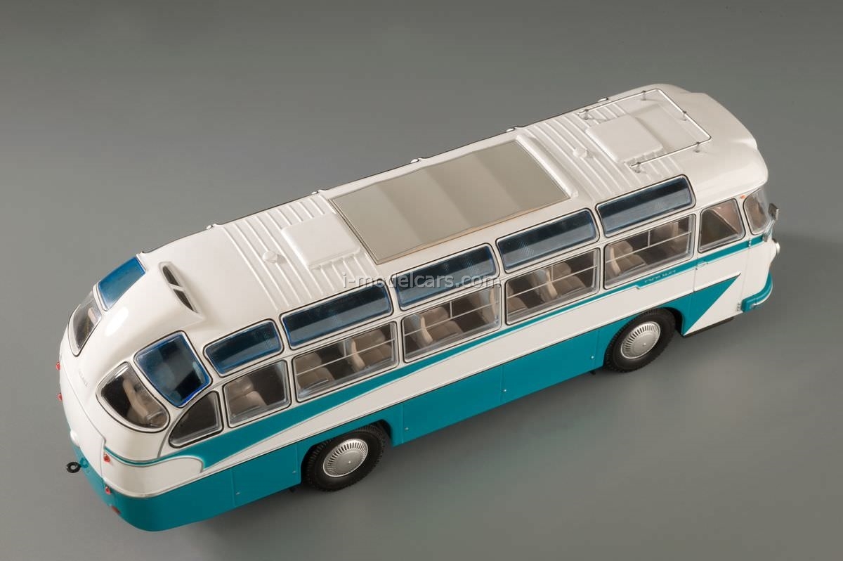 MODEL CARS LAZ-697E Tourist Classicbus 1:43