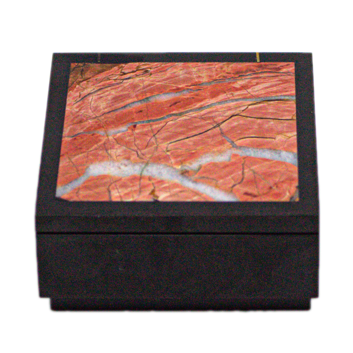 Шкатулка из яшмы — купить авторские изделия из камня | ural-mineral