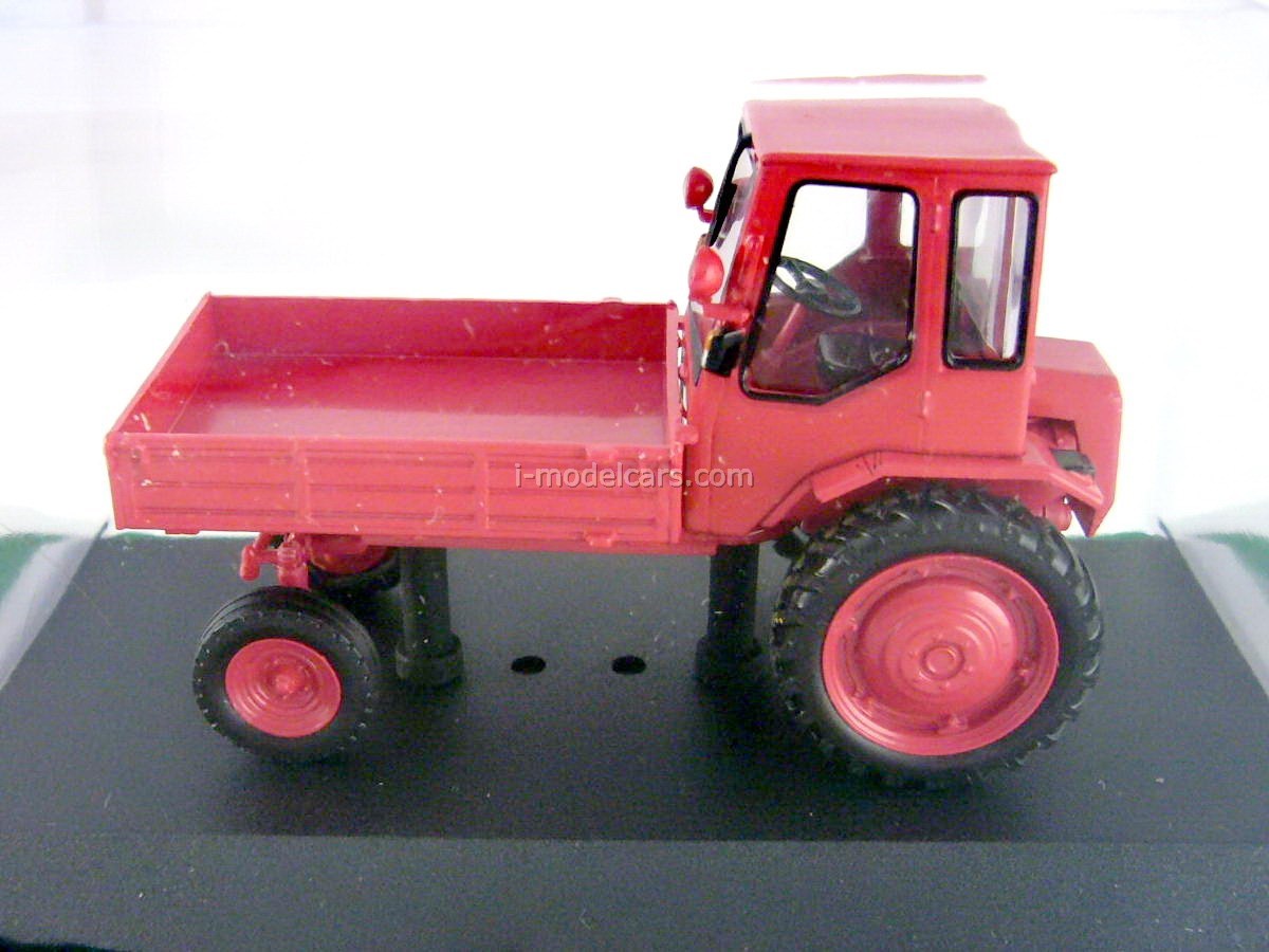 Model Tractor T-16 1965 №3 Hachette 1:43