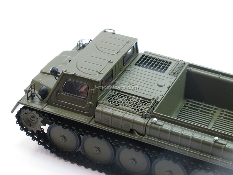 MODEL CARS GAZ-71 GT-SM Crawler Transporter 1:43 Start Scale Models (SSM)