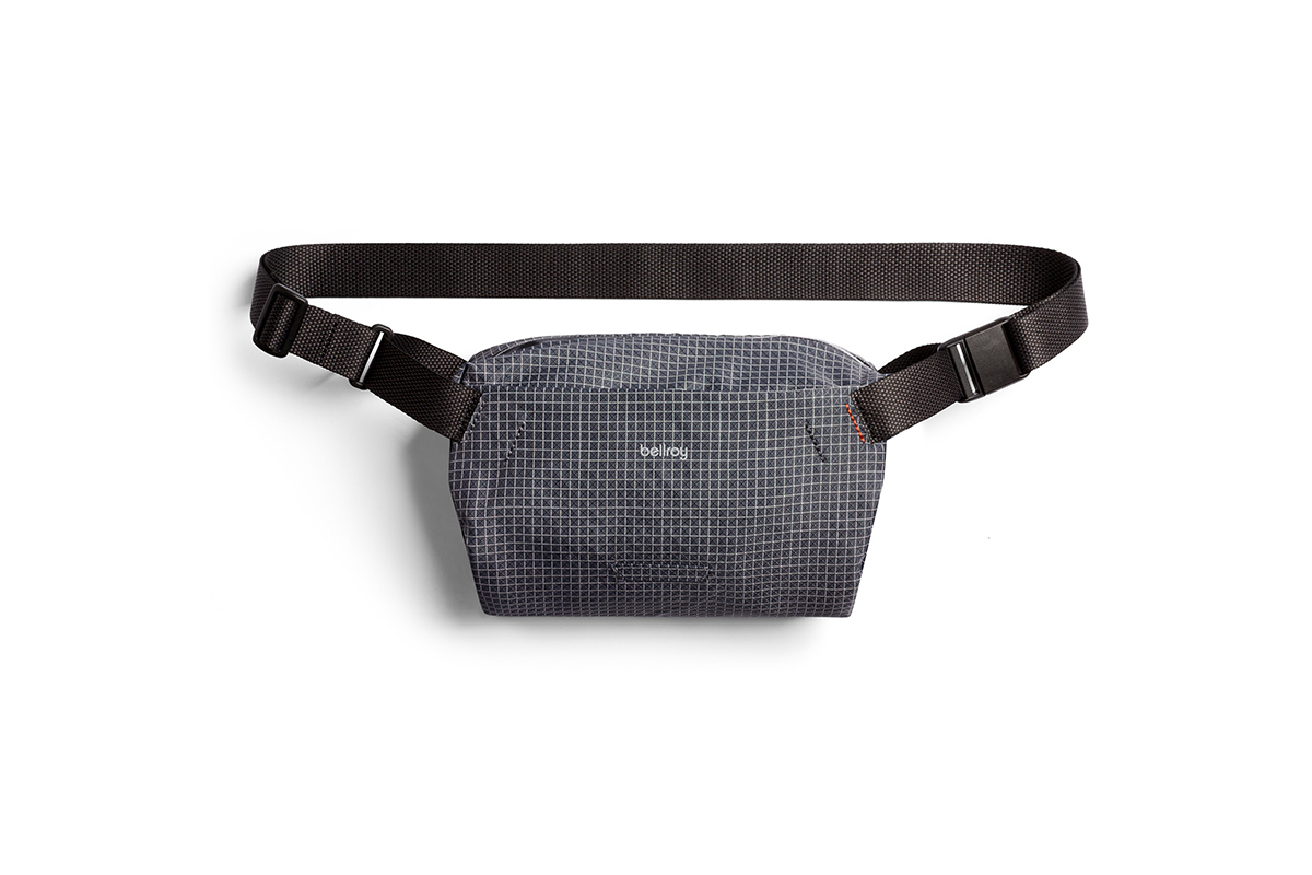Купить сумку Bellroy Lite Sling Mini 4L онлайн с бесплатной доставкой