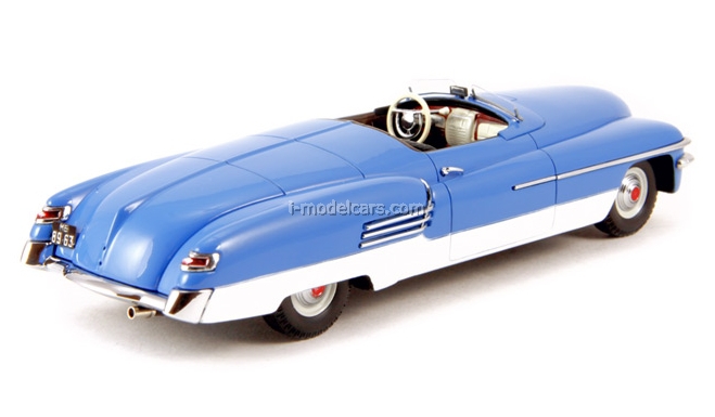 MODEL CARS ZIS-112 LWB 1953 open DIP 1:43