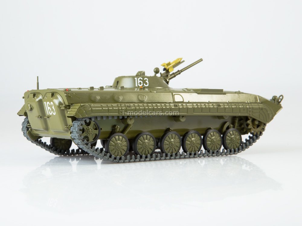 Armored personnel carrier BMP-1 Our Tanks #24 MODIMIO Collections 1:43
