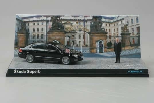 Skoda Superb II L&K with figure president M.Zeman 8 mart 2013 Abrex 1:18