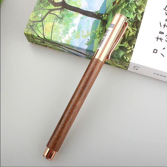 Перьевая ручка Yiren 885, Китай. Корпус из дерева, заправка поршень ...