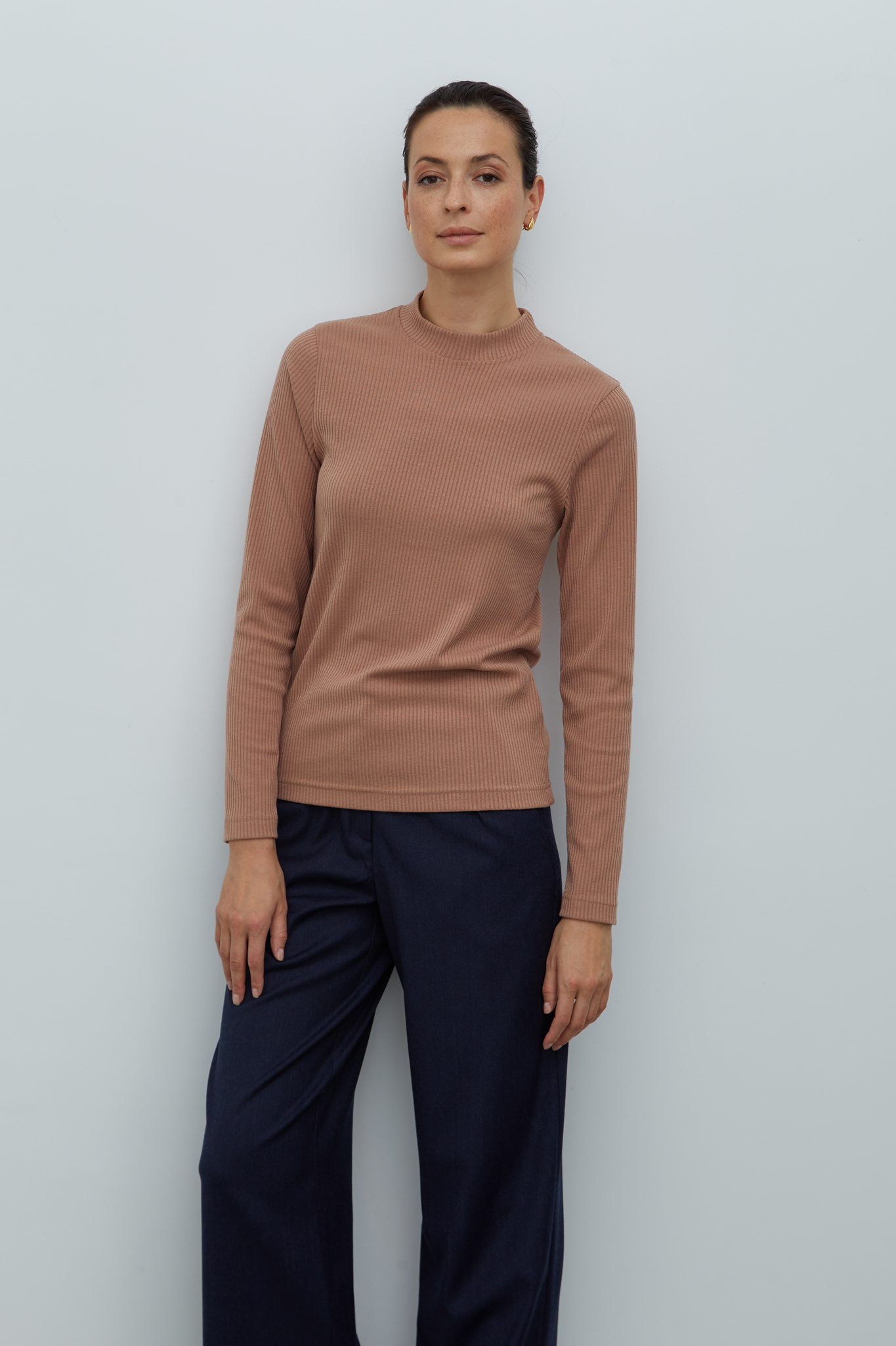 Водолазка бежевая (размер M) – купить за 2 700 ₽ | CLASSY brand