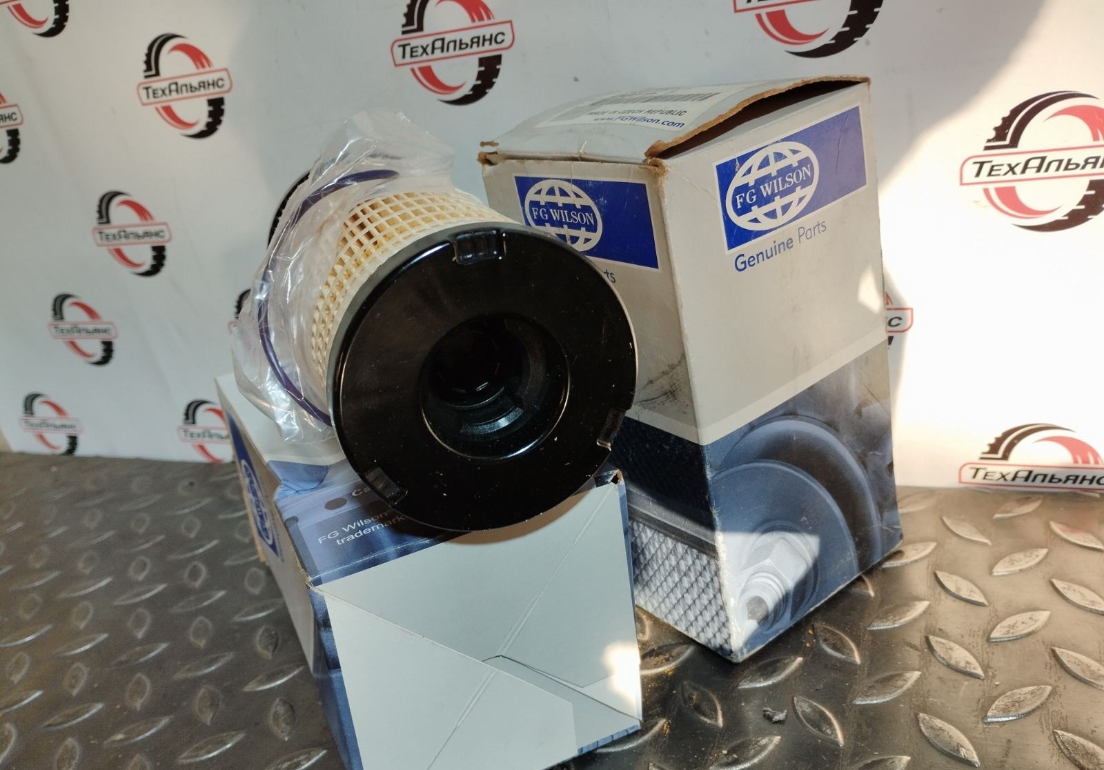 Фильтр топливный элемент FG WILSON 10000-59651 – купить за 1 200 ...