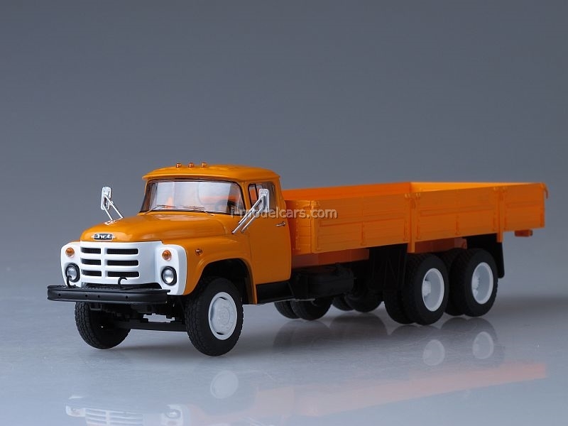 MODEL CARS ZIL-133GYa board Autoexport 1:43 Start Scale Models (SSM)