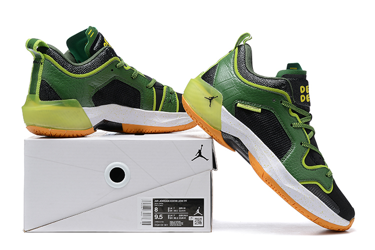 Кроссовки баскетбольные Air Jordan 37 Low 'Deuce'