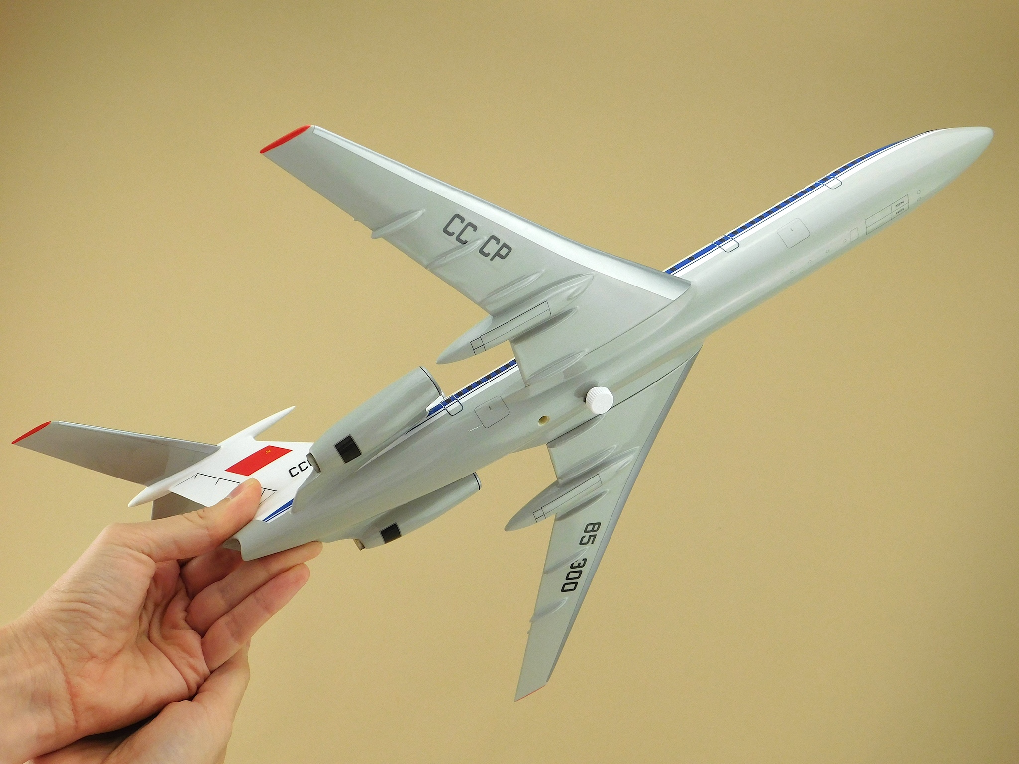 Модель самолета Ту-154Б-2 (М1:100, Аэрофлот СССР-85300) – купить в ...