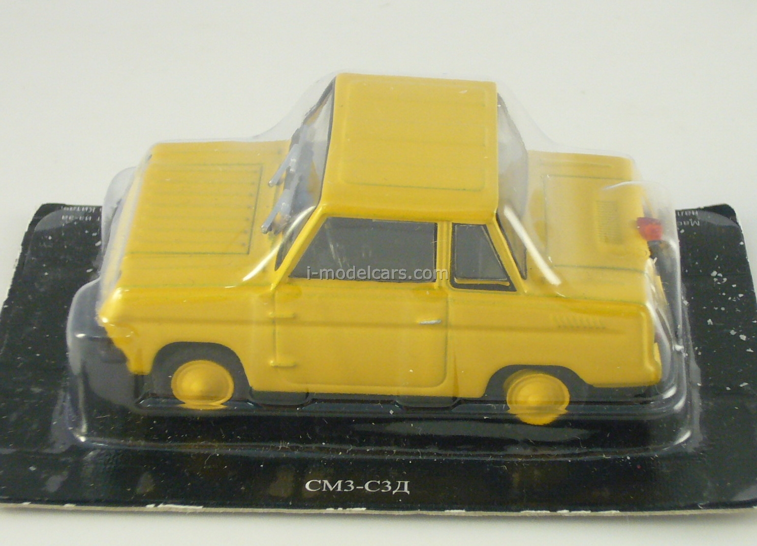 MODEL CARS 1:43 SMZ-S3D ocher DeAgostini Auto Legends USSR #45