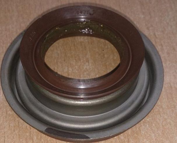 Сальник дифференциала ПРАВЫЙ АКПП Chevrolet Cruze, Aveo T300; Cobalt GM