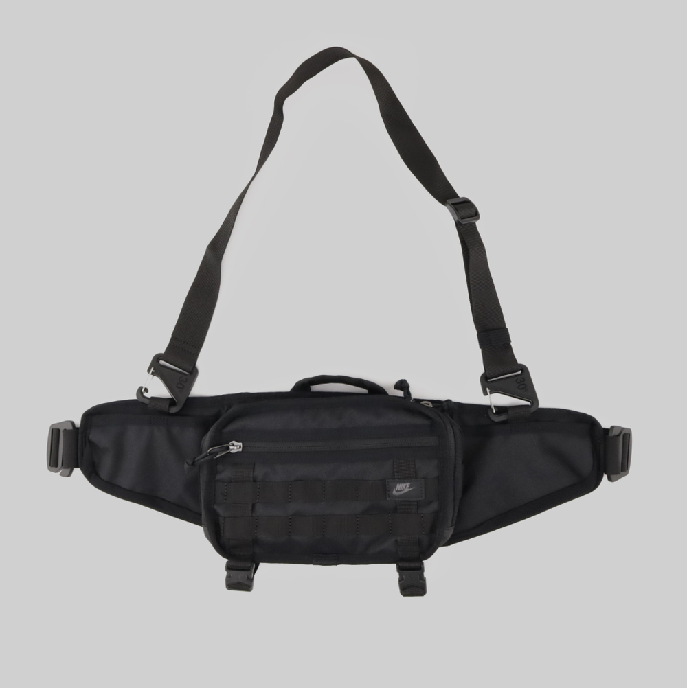 Купить Сумка поясная Nike RPM Waistpack | CQ3817-010 - в магазине Дайс