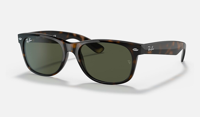 Солнцезащитные очки Ray Ban Wayfarer купить с доставкой по всей России