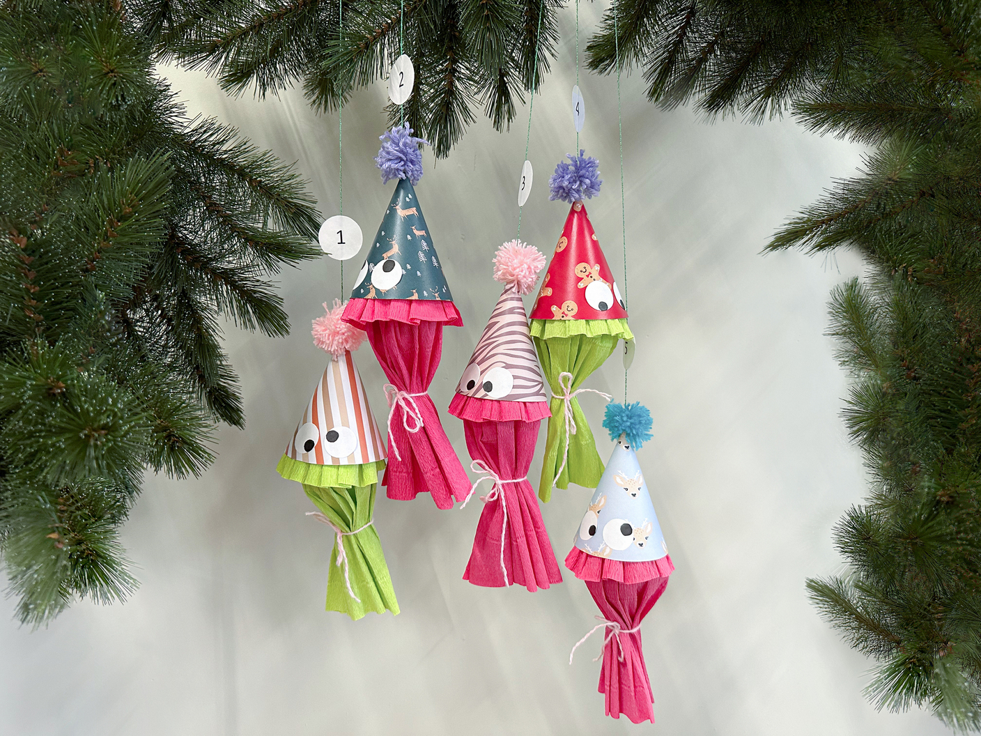 Сделайте адвент календарь для детей своими руками