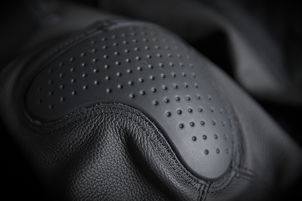 Купить Мотокуртка Кожаная Icon Hypersport Prime / Черный в интернет ...