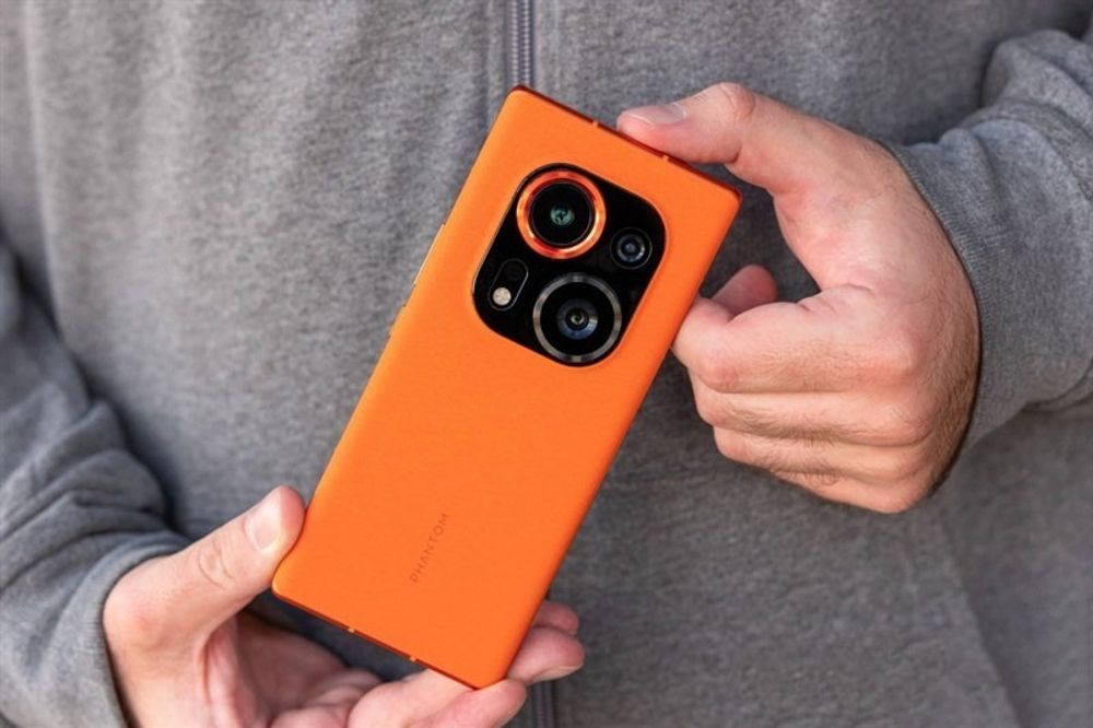 Tecno Phantom X3 Pro (2024) - Купить в Москве, цена 50 300 ₽ в России и ...